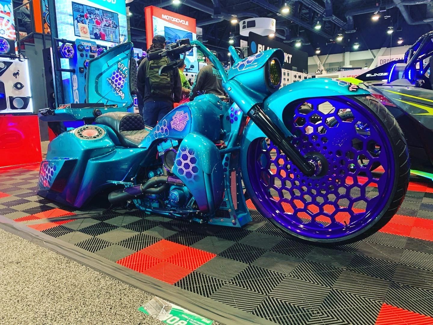 Custom Motorcycle Shop