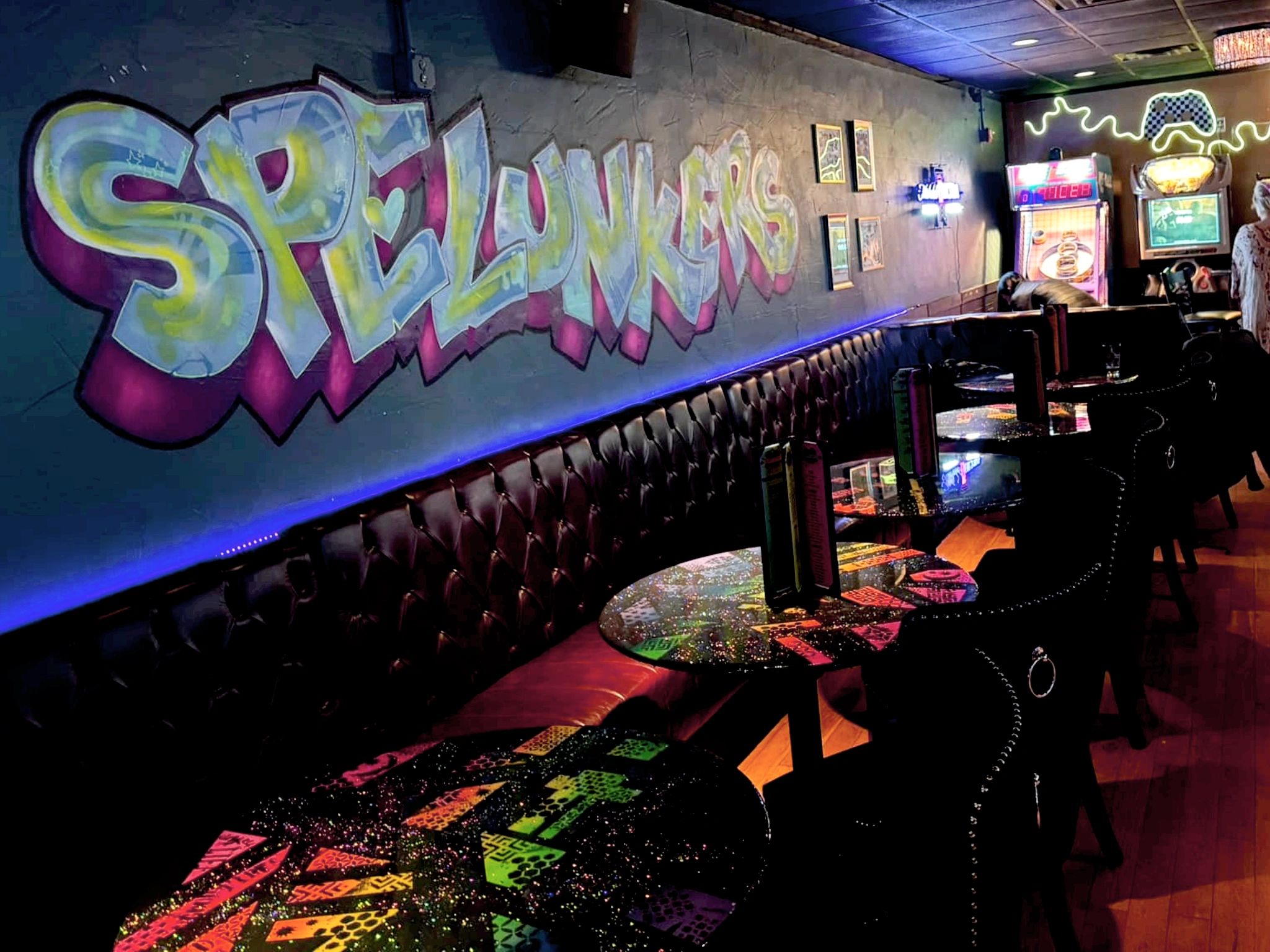 Find Good Bars Near Me at Spelunkers