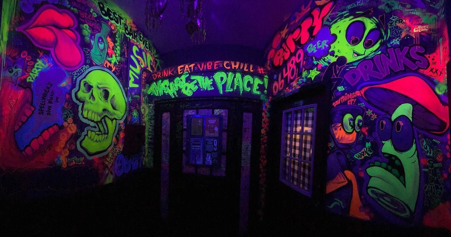 Find Good Bars Near Me at Spelunkers