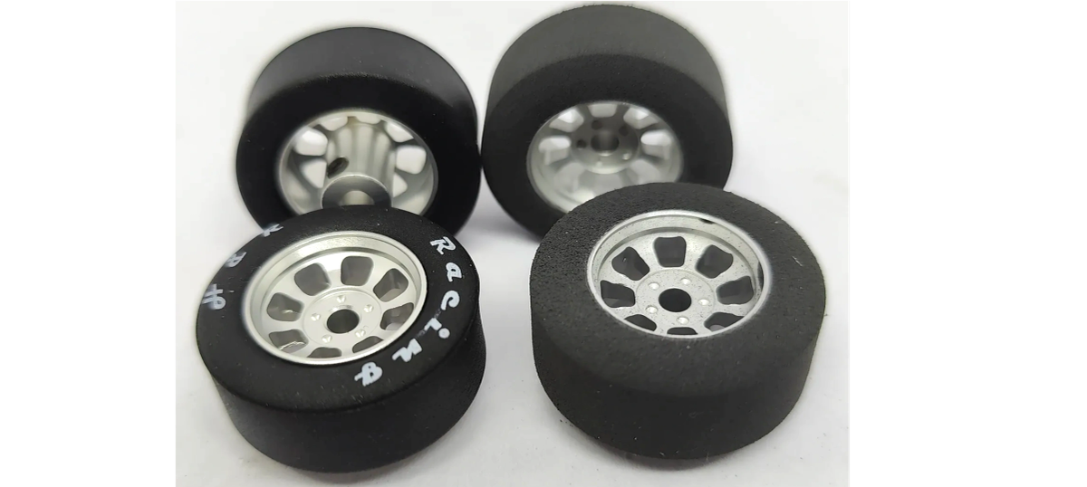 H&R Racing Wheelset Narrow Silicon rear front foam on 6 Spoke Hubs