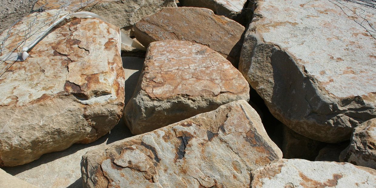 Boulders | mannslandscaping.com