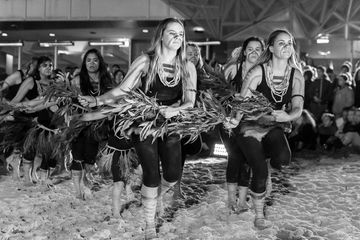 Djirri Djirri - Aboriginal Womens Dance, Woiwurrung Language