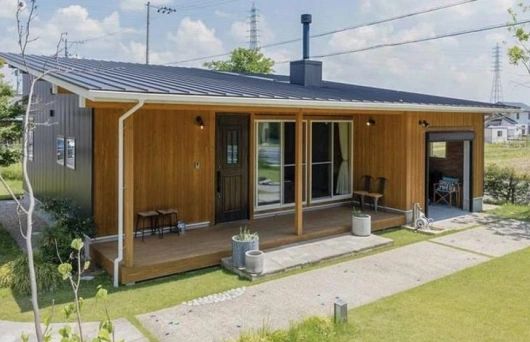 The Dado Modern Contemporary 2 Bed 1 Bathroom Wooden Home