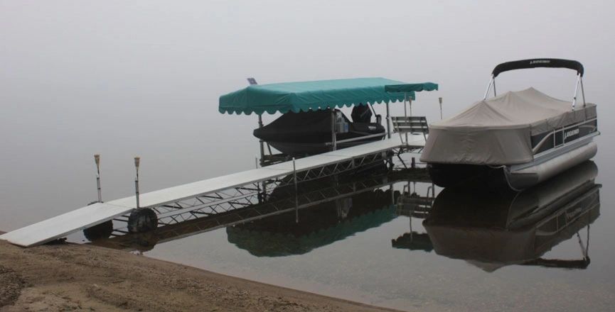 Muskego Dock and Boat Lifts