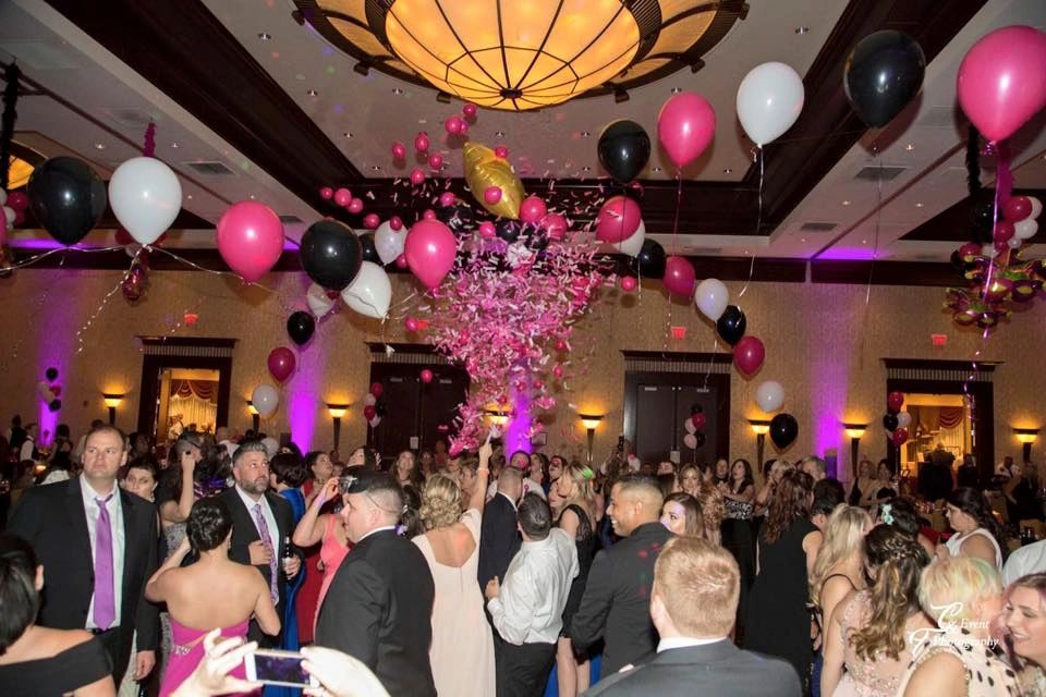 Let's Party RI - Party Rental, Balloons, Bounce House Rentals