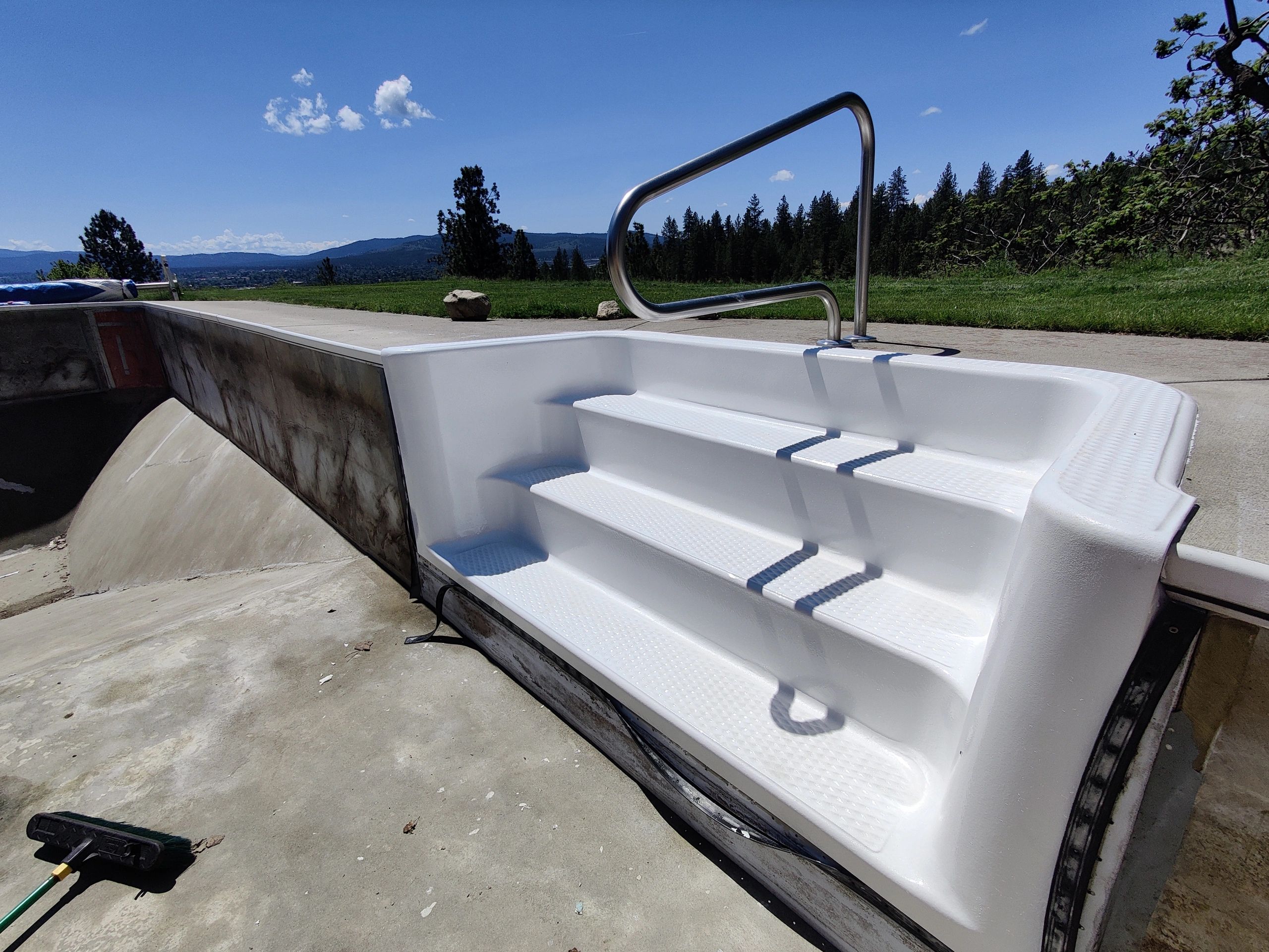 Cost Effective Pool Step Repair Services | Step Up Repair, LLC