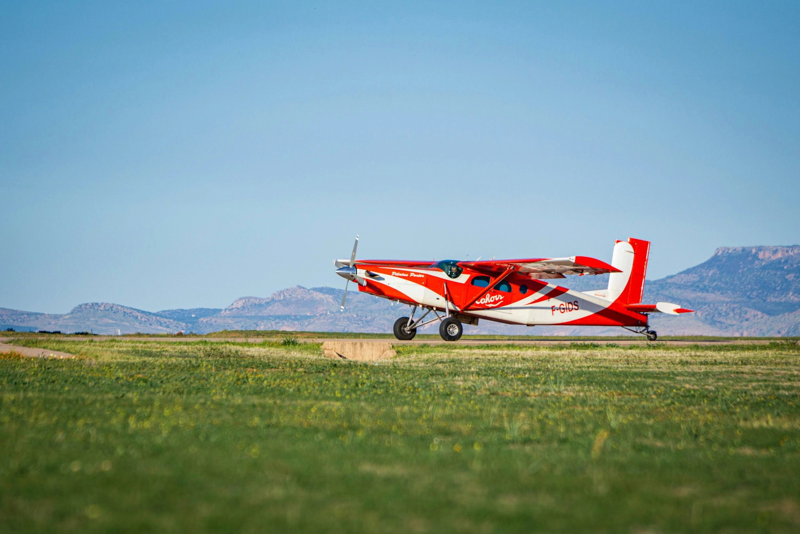Taildragger Aircraft: Essential Considerations for Pilots