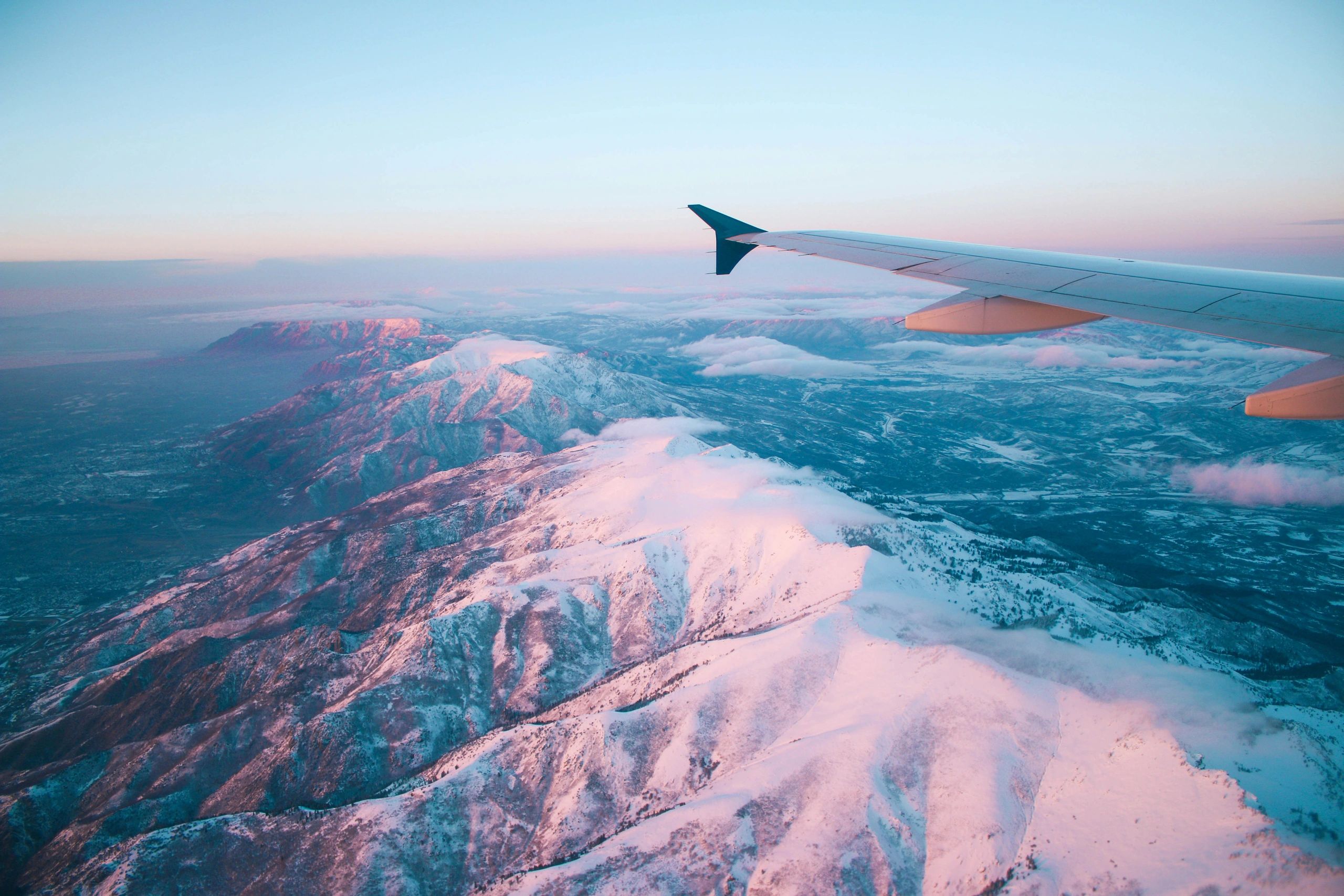 The influence of mountain ranges on weather in aviation