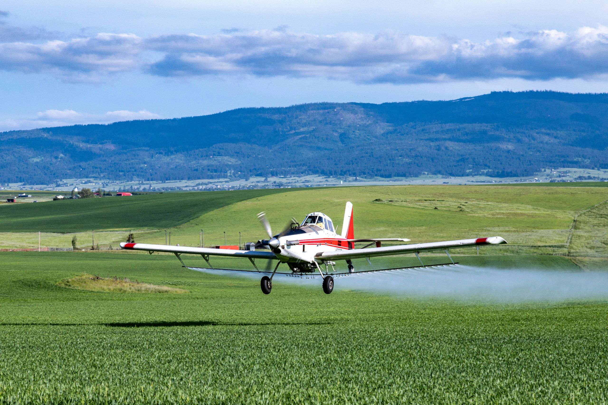 Low-Level Flying in Australia: Endorsements, Rules, and Recency