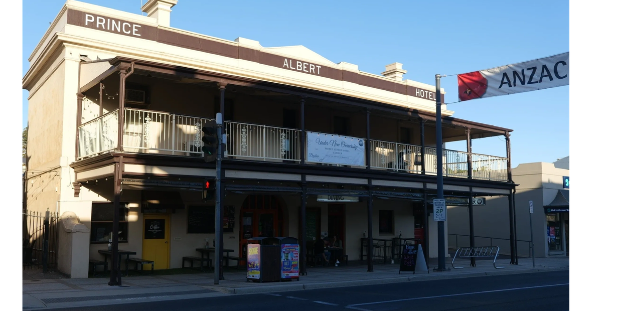 Prince Albert Hotel