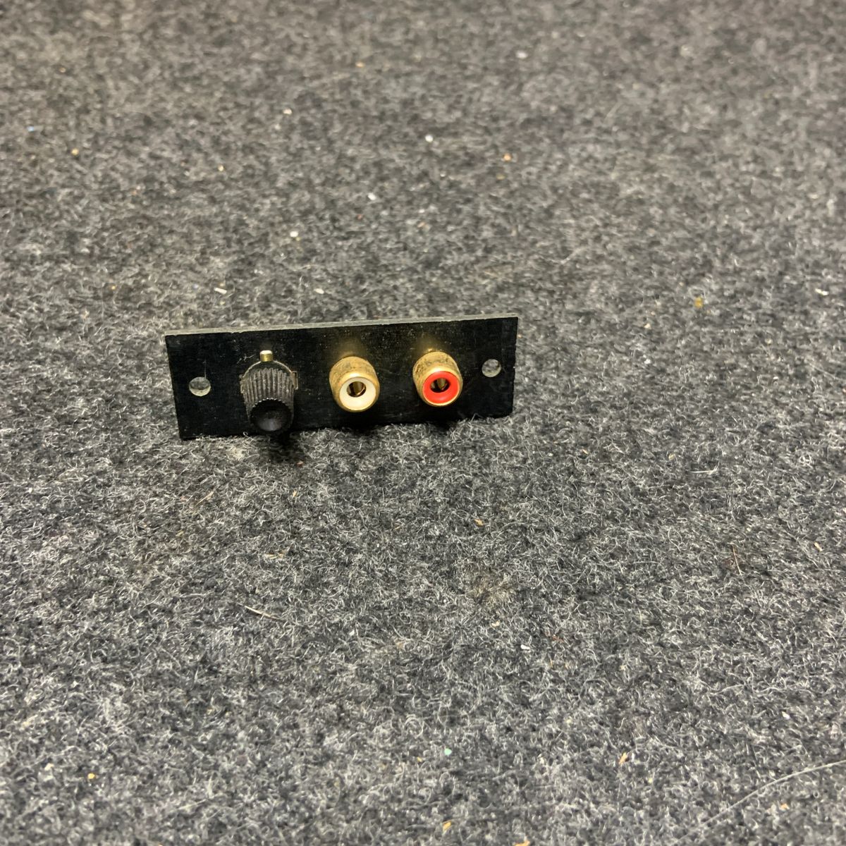American DJ TTD-2500 MKII RCA Output Jacks & Ground Post
