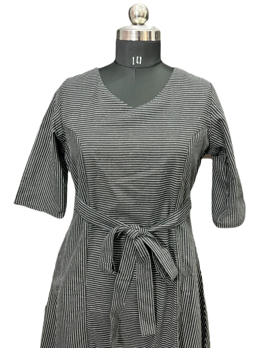 Midi-length frock
