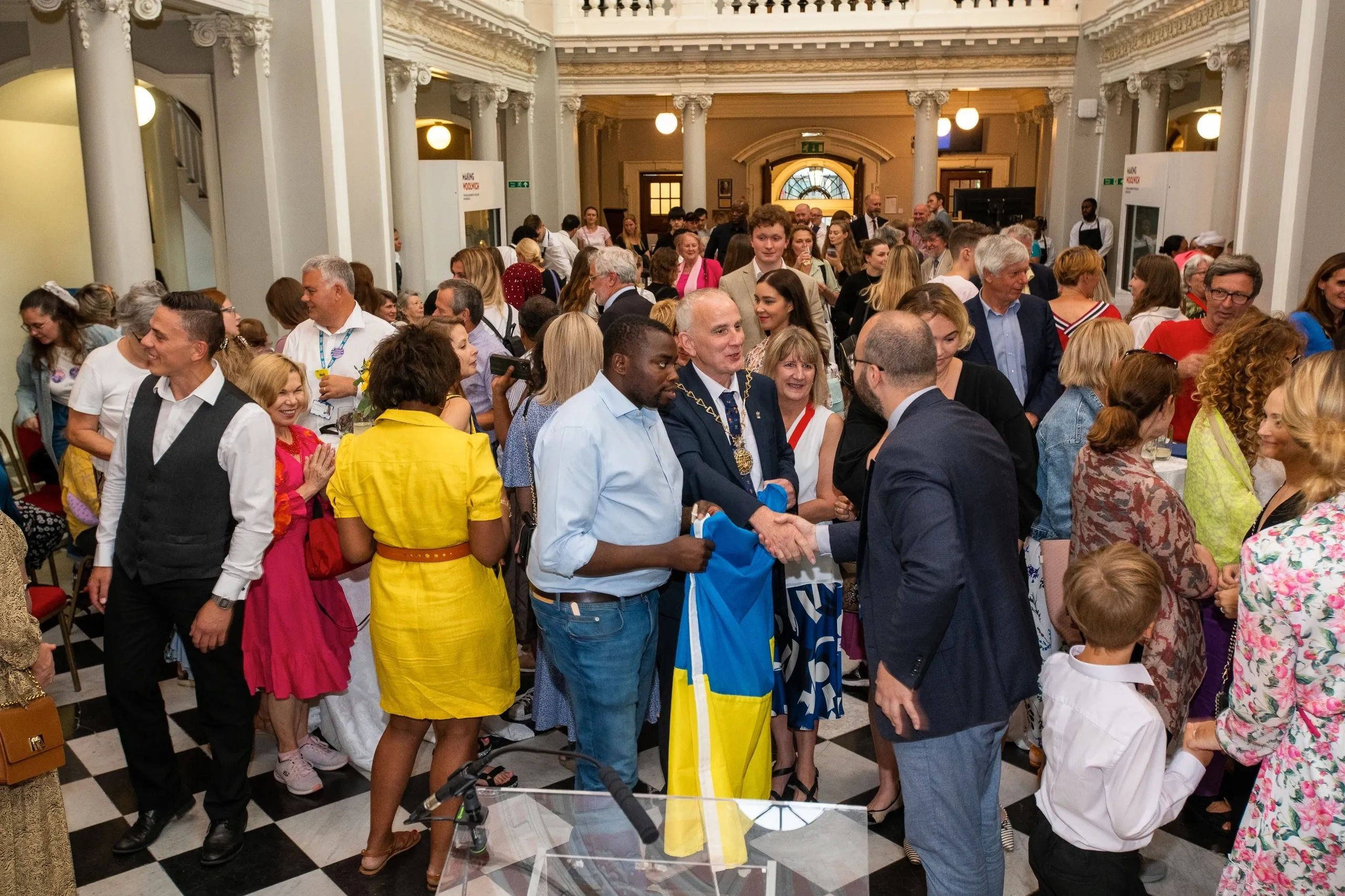 Support Ukraine: Help for Ukrainian Resettled Communities