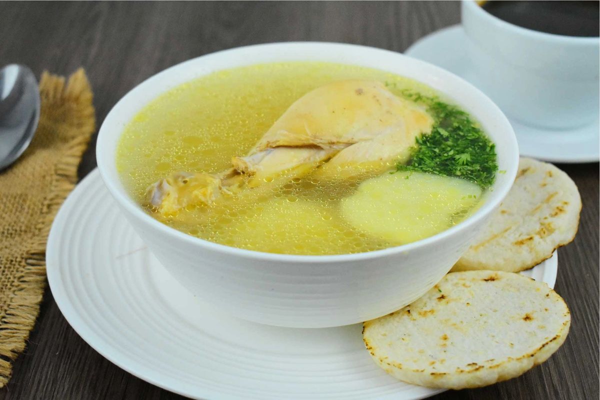 Caldo de pollo