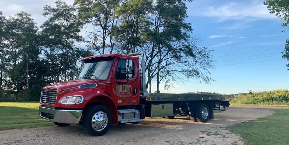 Fox City's Towing - Towing, Roadside Assistance