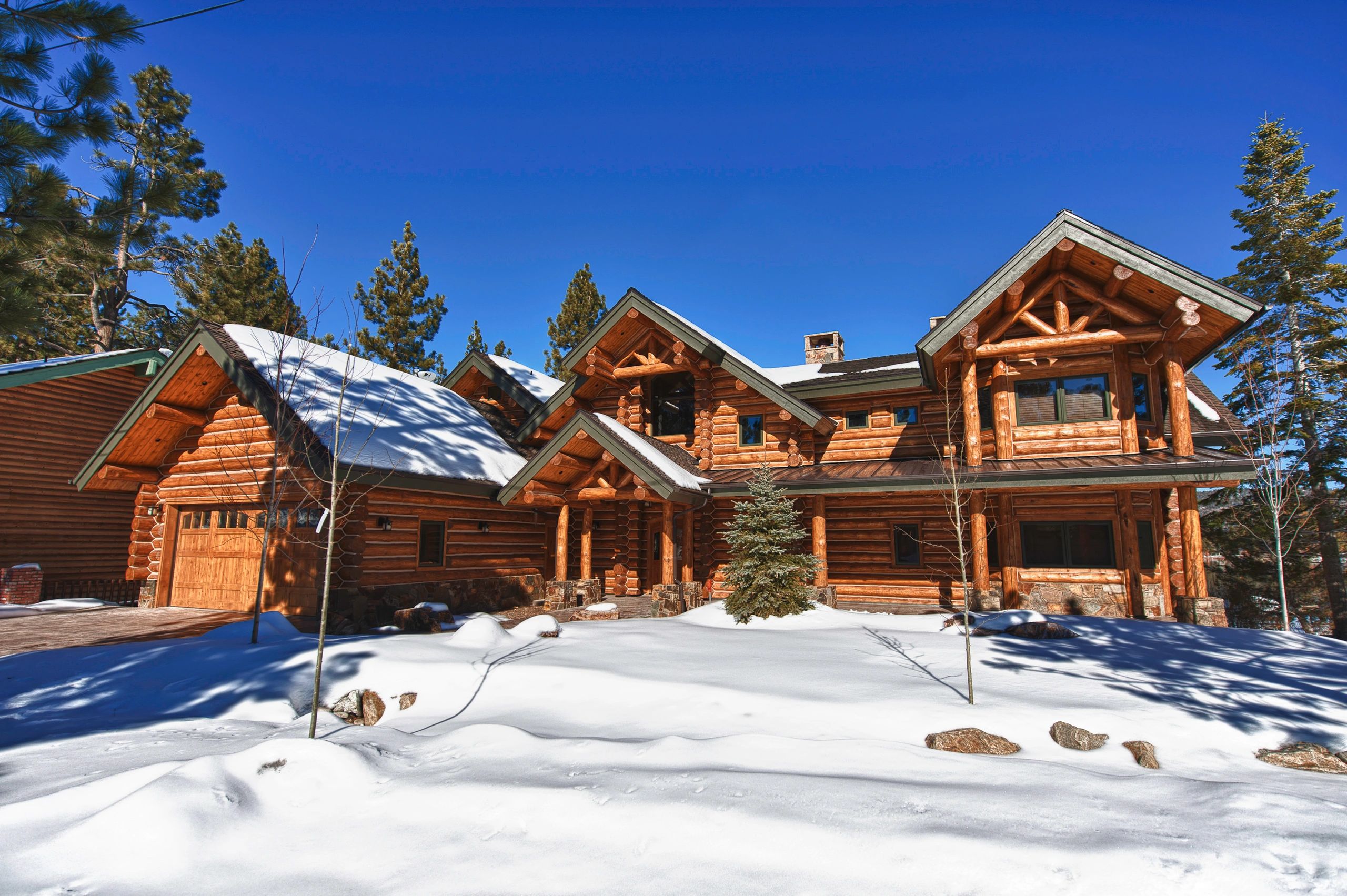 Log Home Restoration/Log Home/Staining/Rot Repair