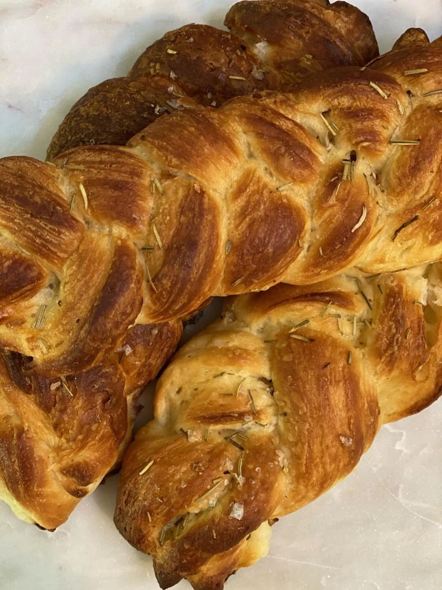 Croissant Twists