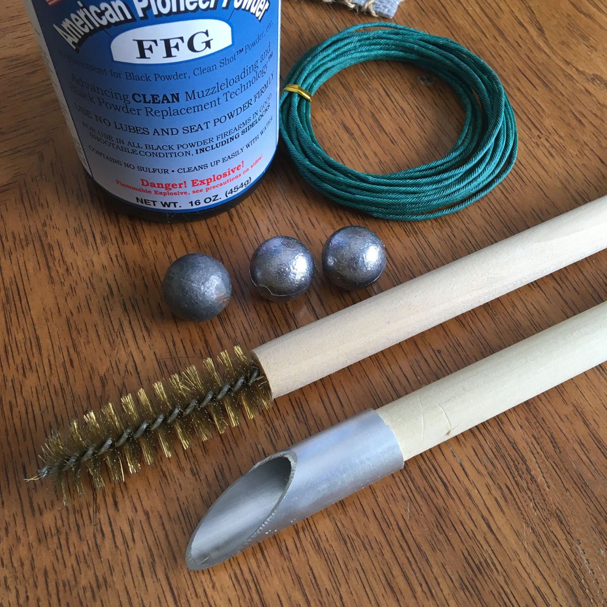 2 B -CANNON 1 INCH BORE CANNONS BRUSH AND SPOON SET