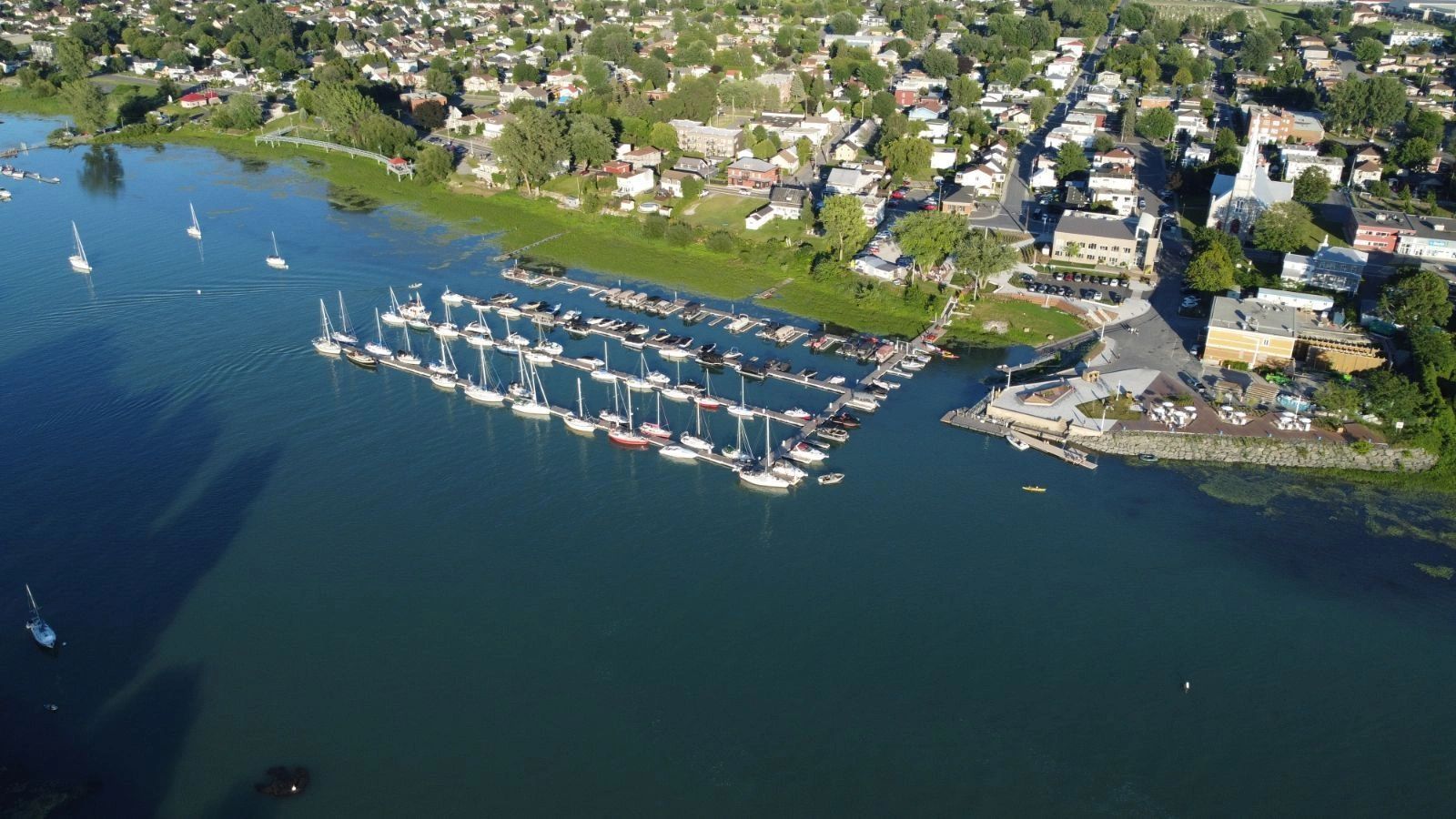 Port de Plaisance de Contrecoeur - Accueil