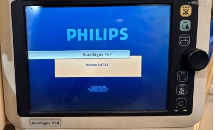 Phillips VS4 SURESIGNS Vital Signs Patient Monitor