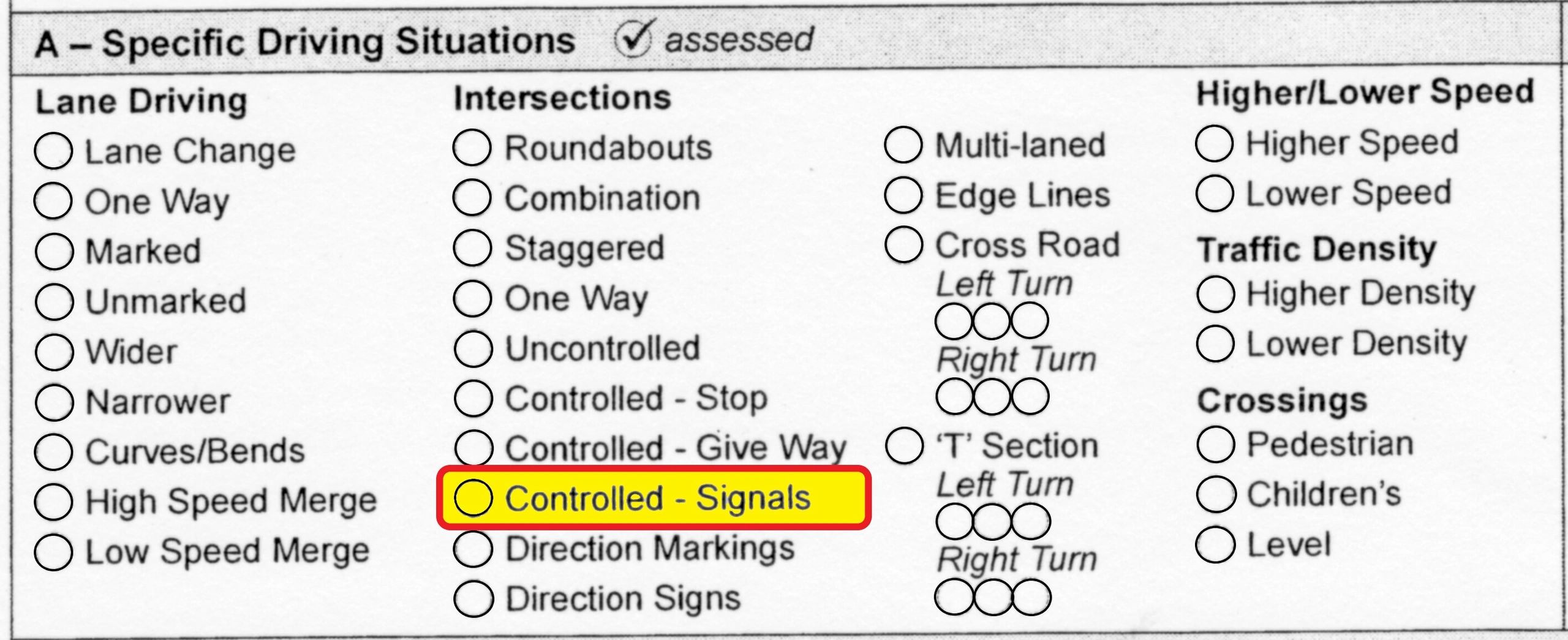 TRAFFIC LIGHT Intersections: QLD Driving Test Situations