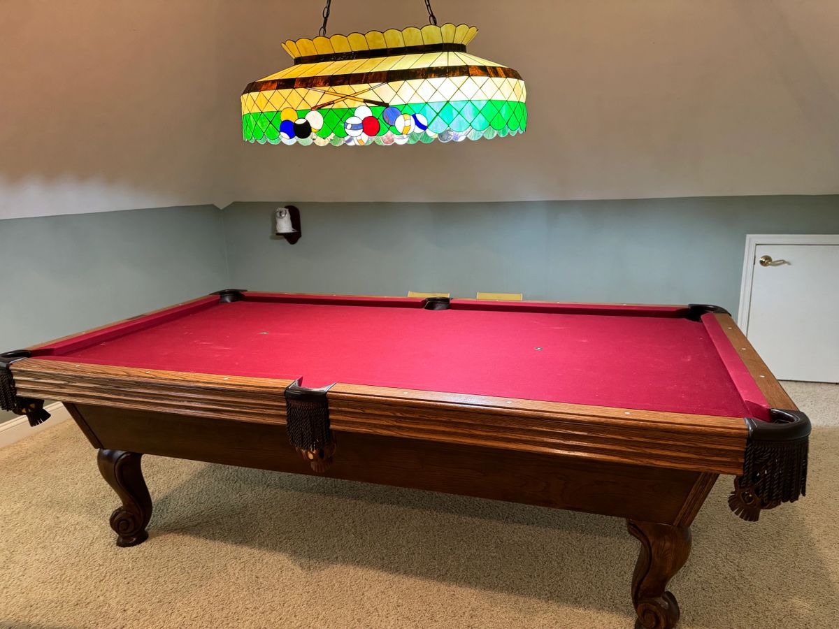 8' Olhausen Pool Table