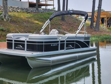 Get Ready for the Ultimate Water Adventure with Pontoon Boat Rent