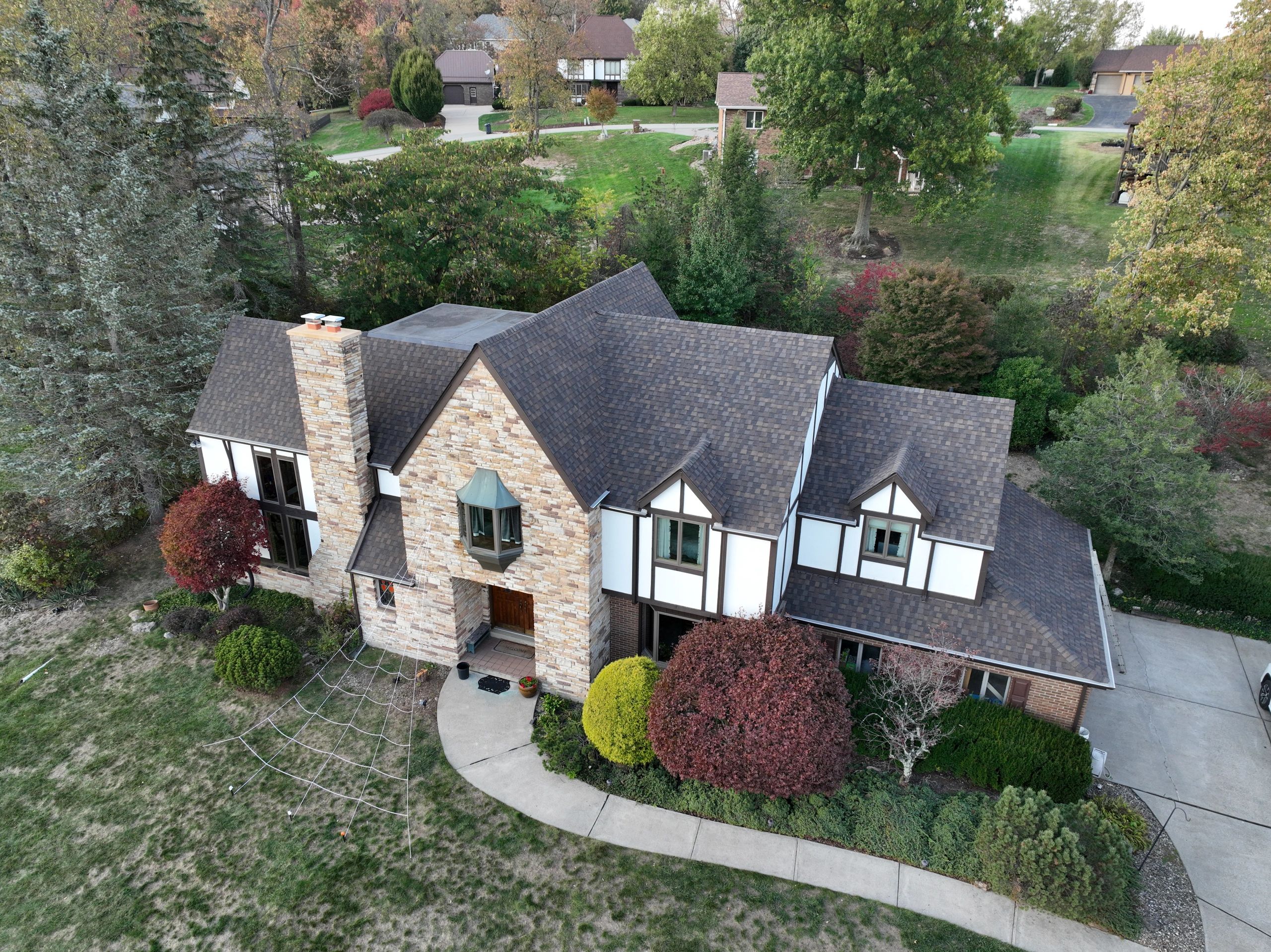 Roofing Contractor - Tru Restoration