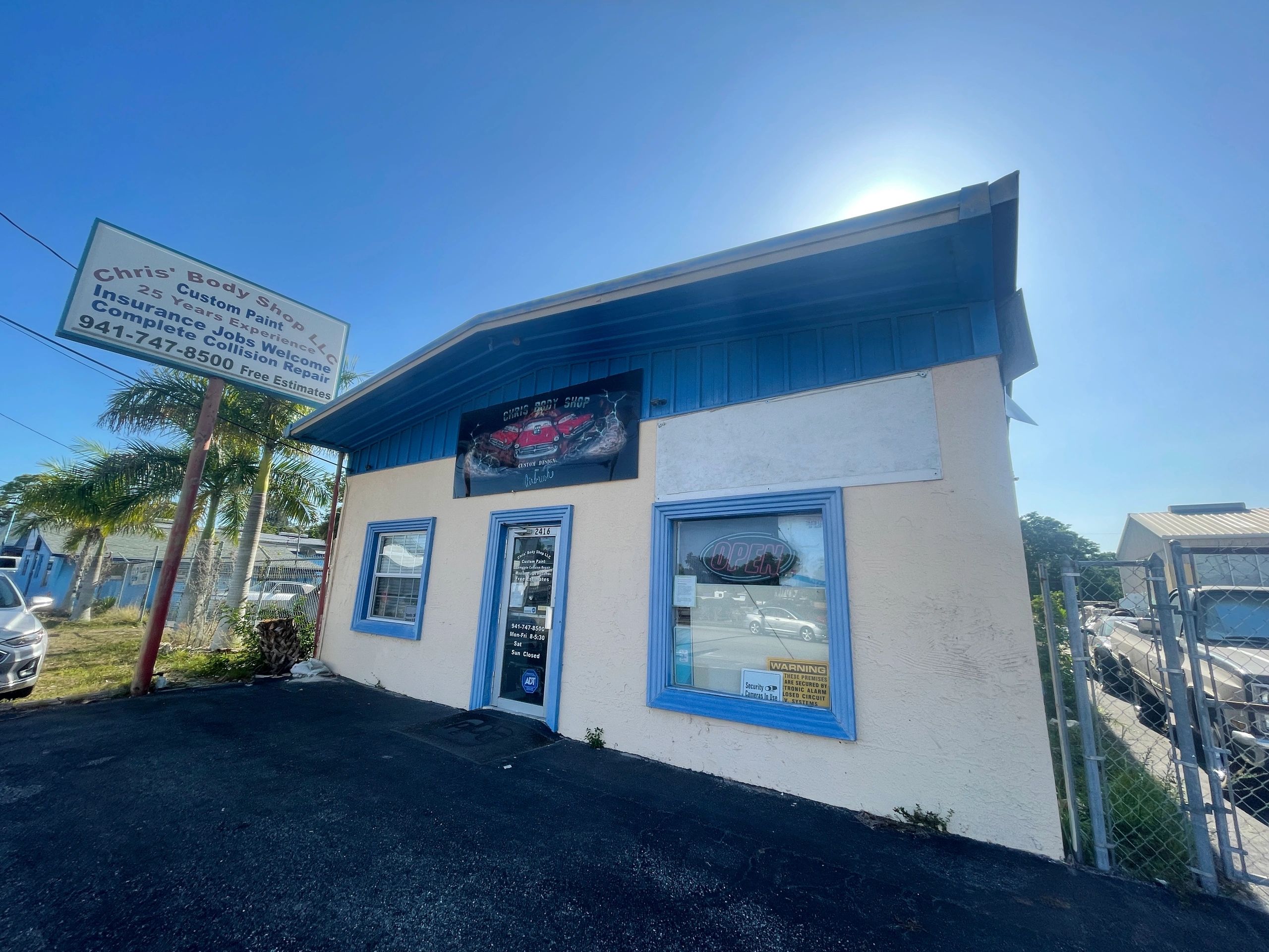 Chris' Body Shop LLC