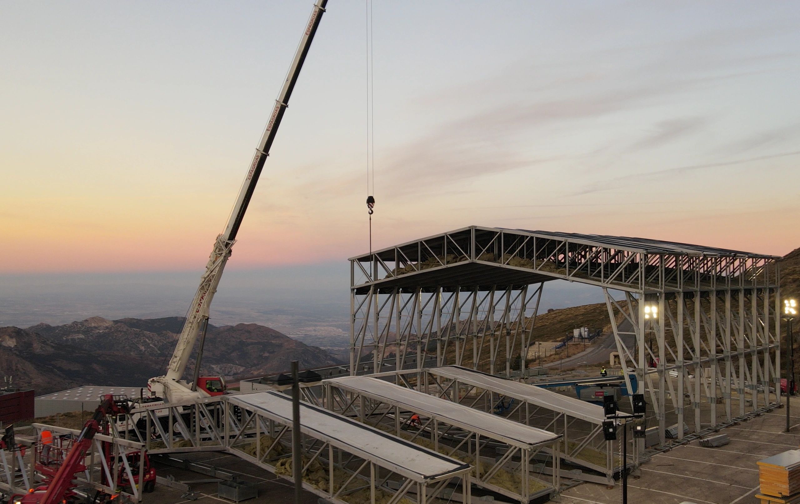 Temporary Steel Structures for Efficient Construction | First ...