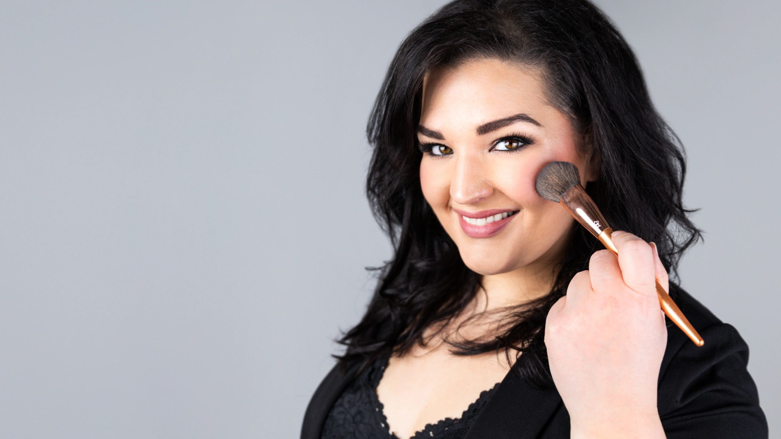 About | Kelly Ella Makeup