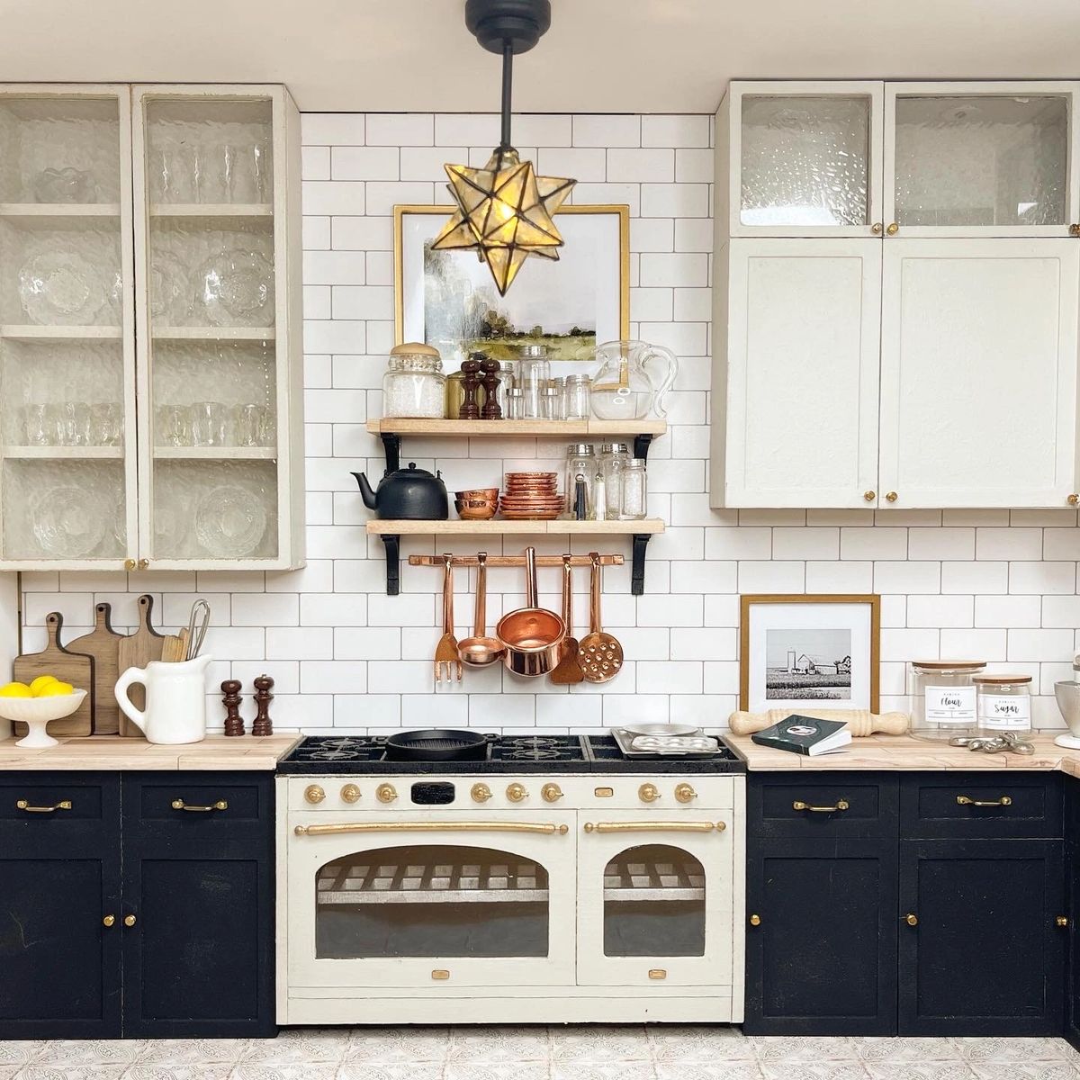 #08 - 1" Scale Kitchen Roombox with Kelly Trichter Thursday Full Day