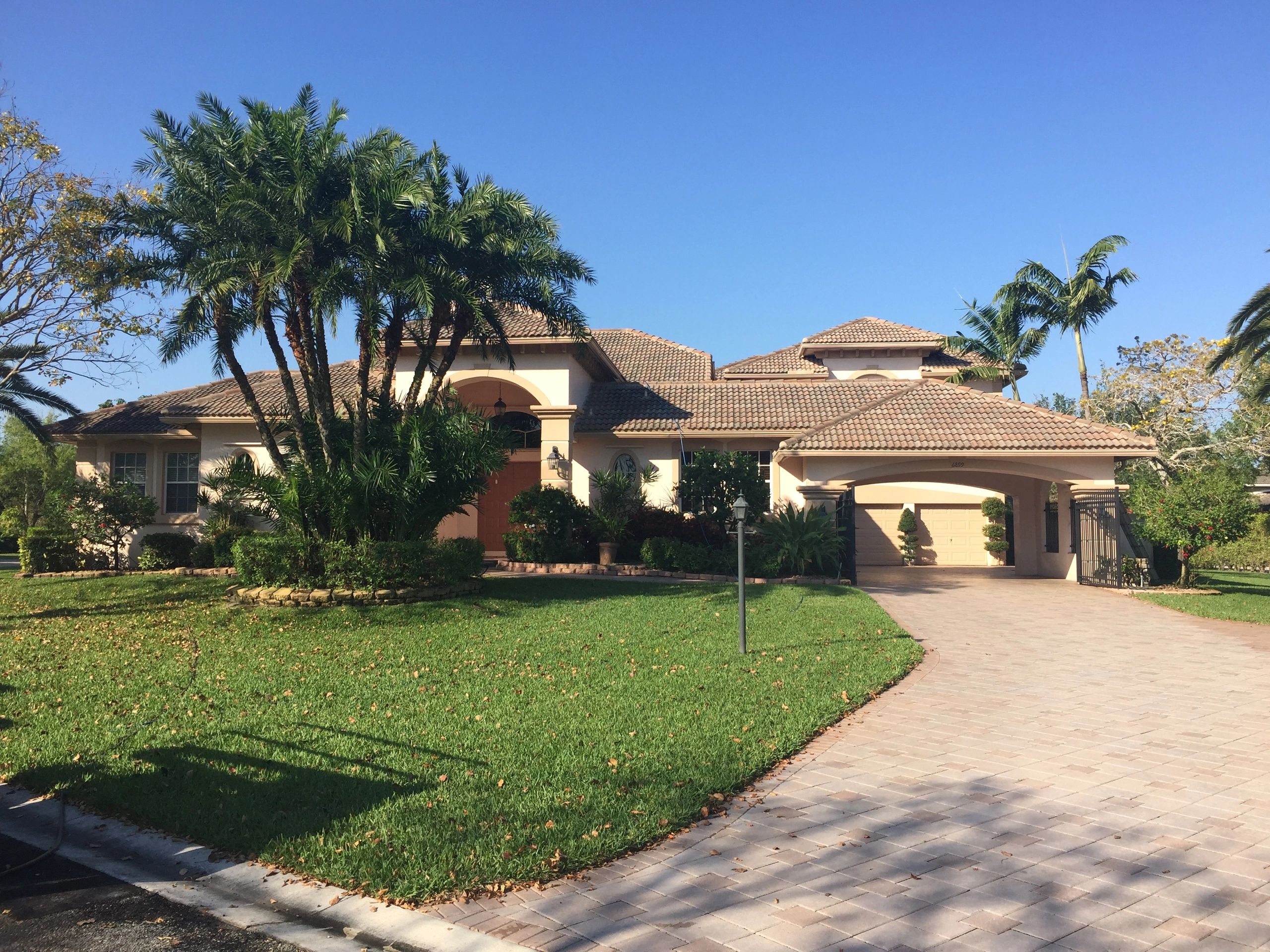 Pro Shine Maintenance Corp. - Pressure Cleaning, Sealing