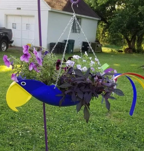 Outdoor & Gardening Planters & Pots Green Parrot Planter with purple ...