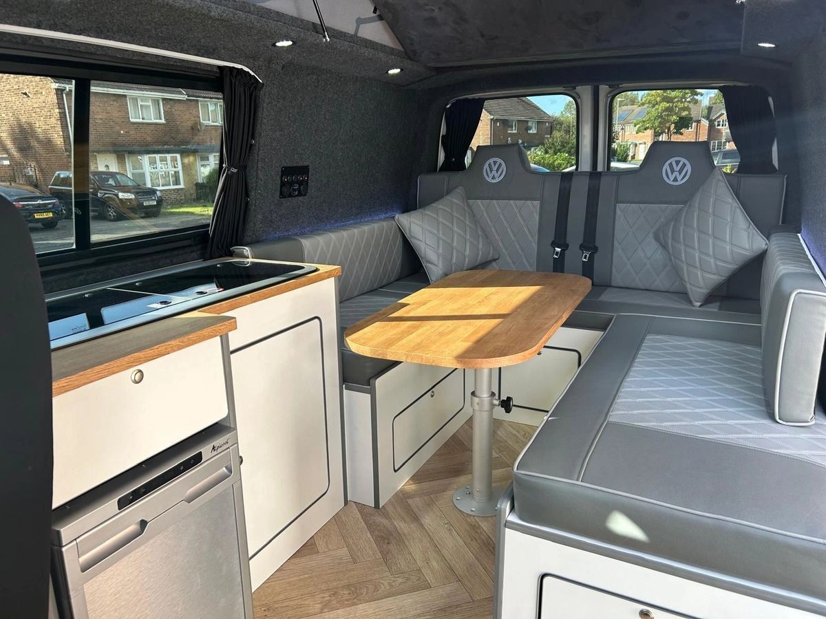 Seatbelted U Shaped Furniture Set-Up - MOT Compliant