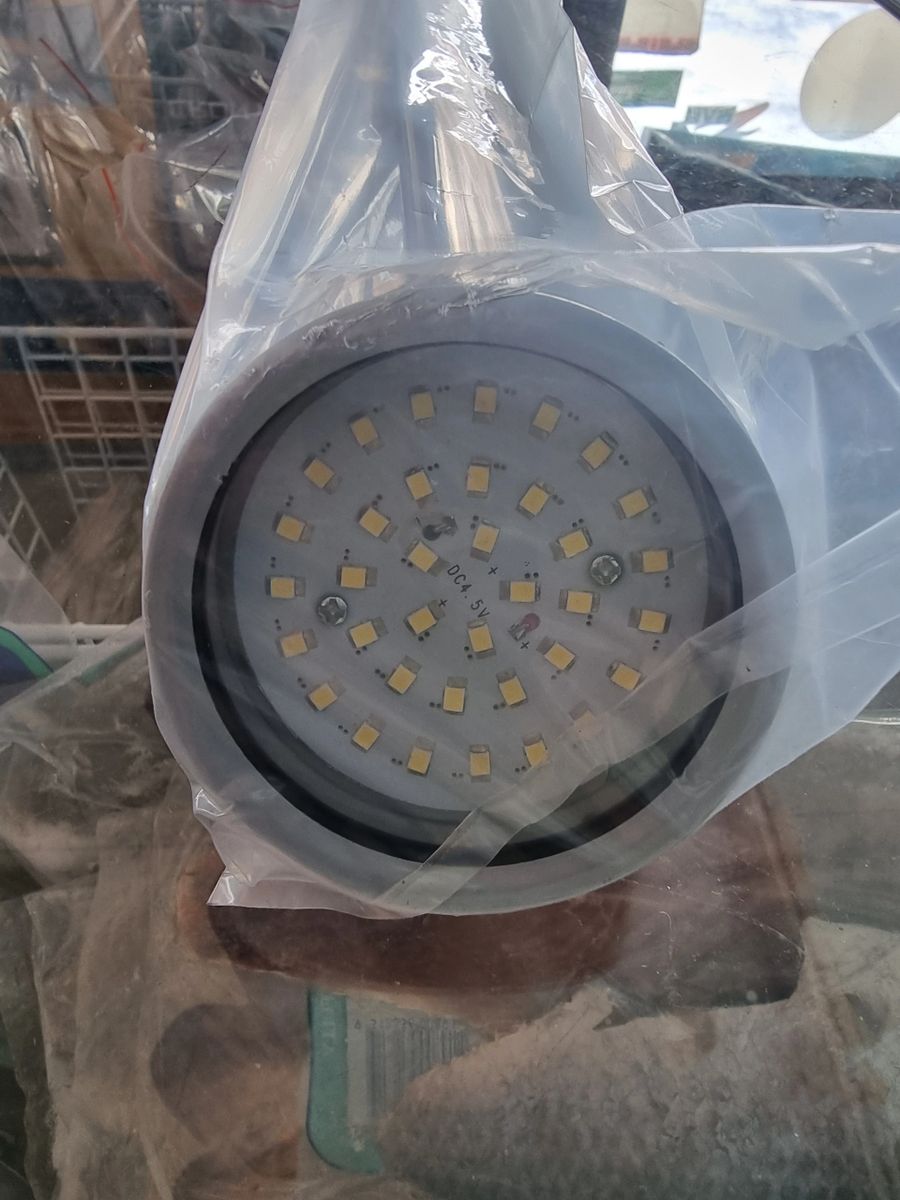 Handheld 36 led Prawn Light (Batteries Included)