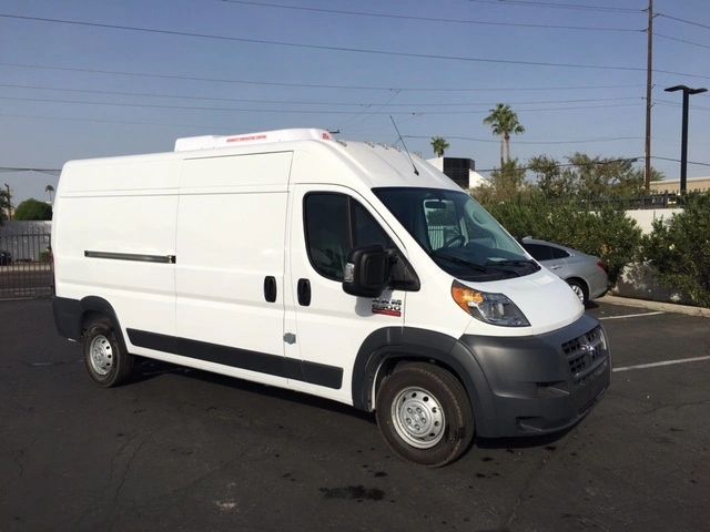 Refrigerated Van Pros | Reefer Vans and Trucks