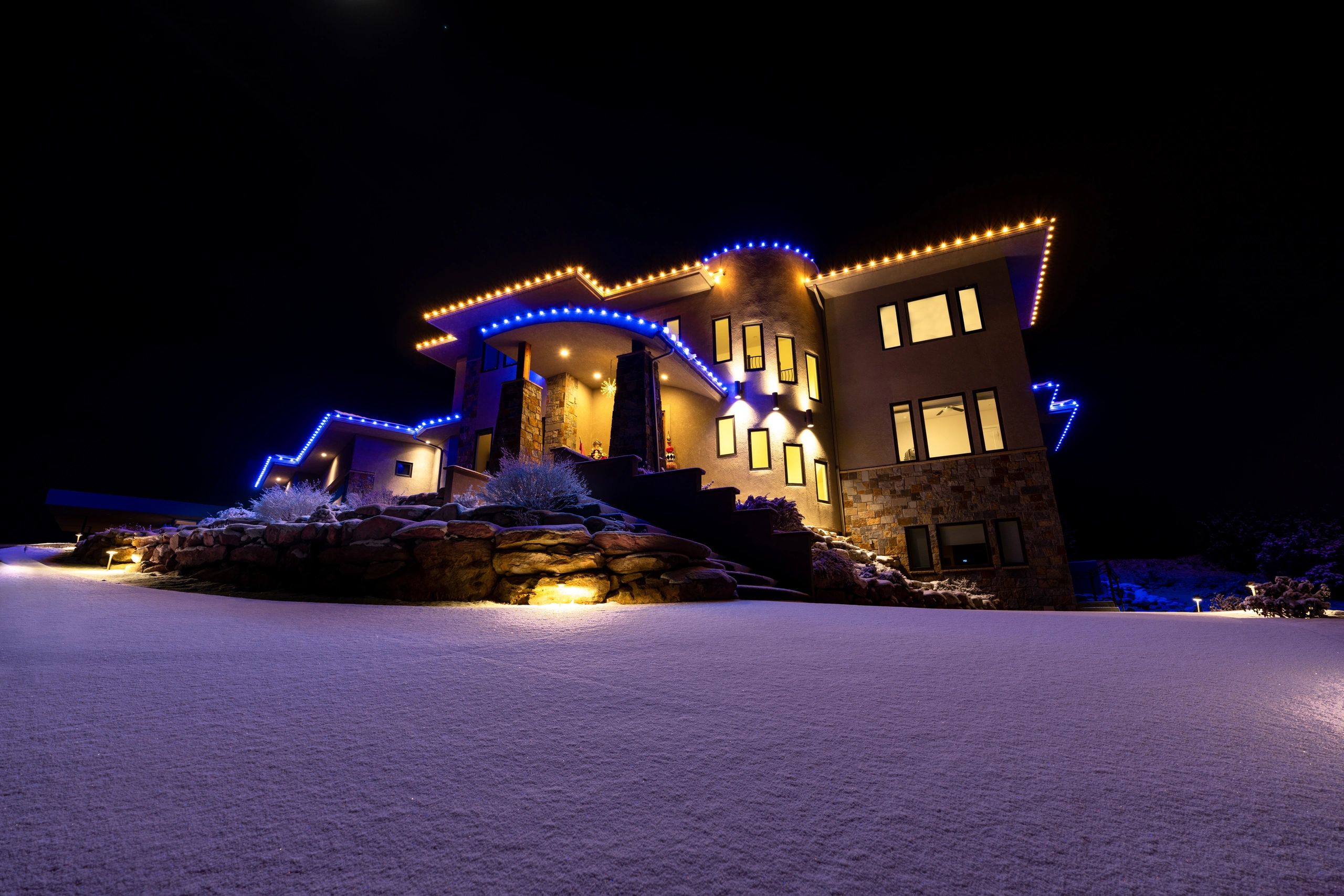 Shop the Best Outdoor Christmas Decorations at Monument-Lighting