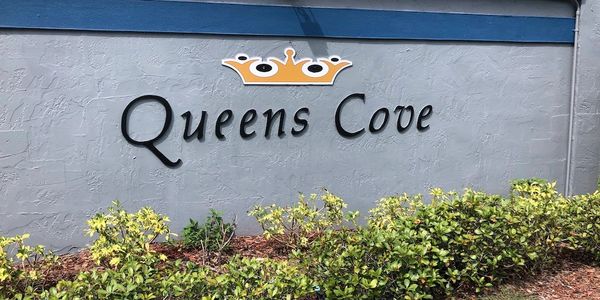 queenscovehoa.com - Hoa - Winter Haven, Florida