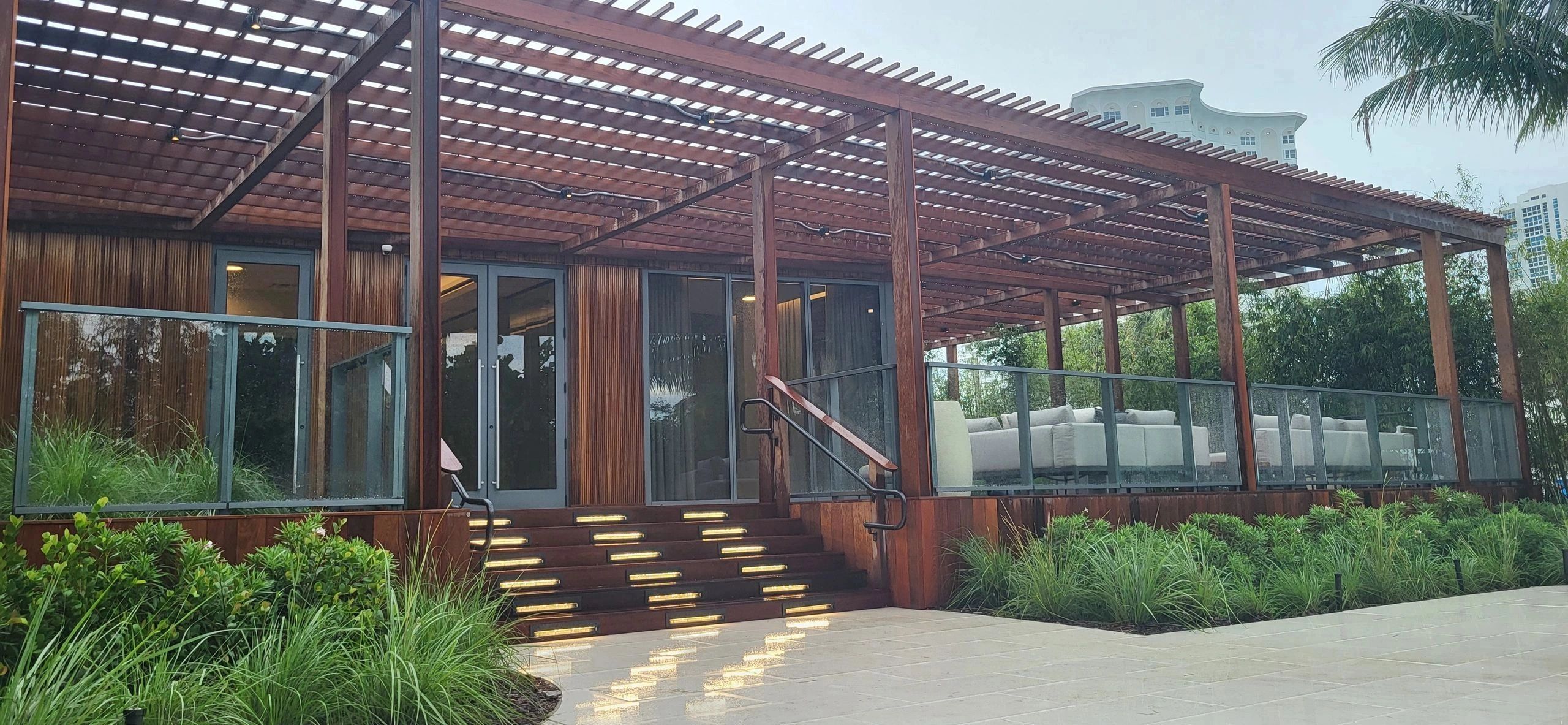TAMPA DECK BUILDER | TREX INSTALLATION