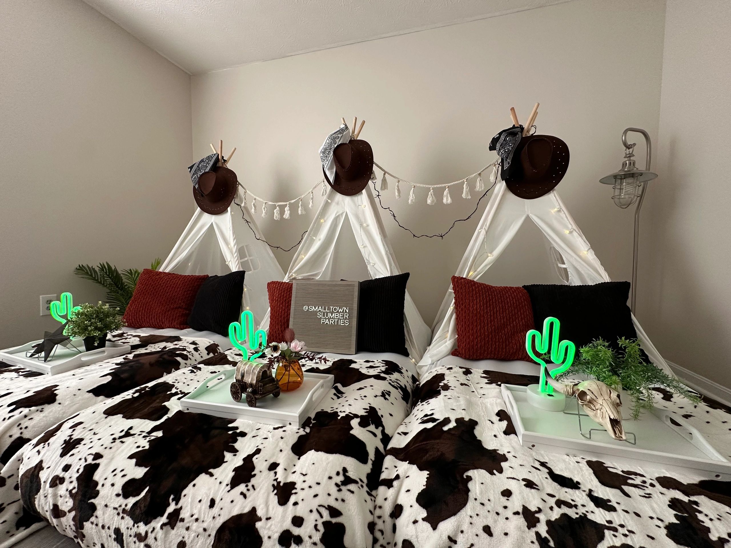 Sleepover Party Planning | Smalltown Slumber Parties