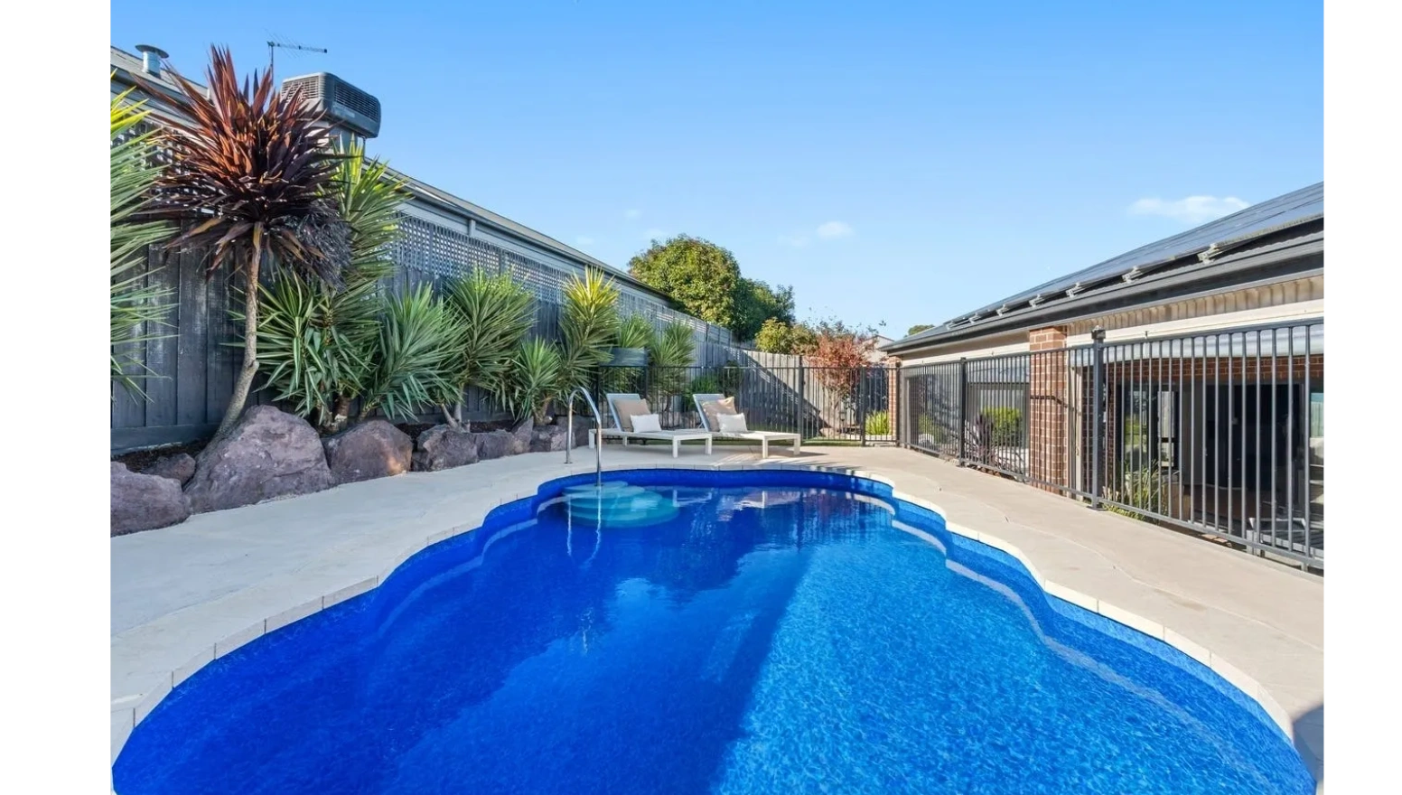 Pool, Installation - In Deep Pools - Melbourne, Victoria