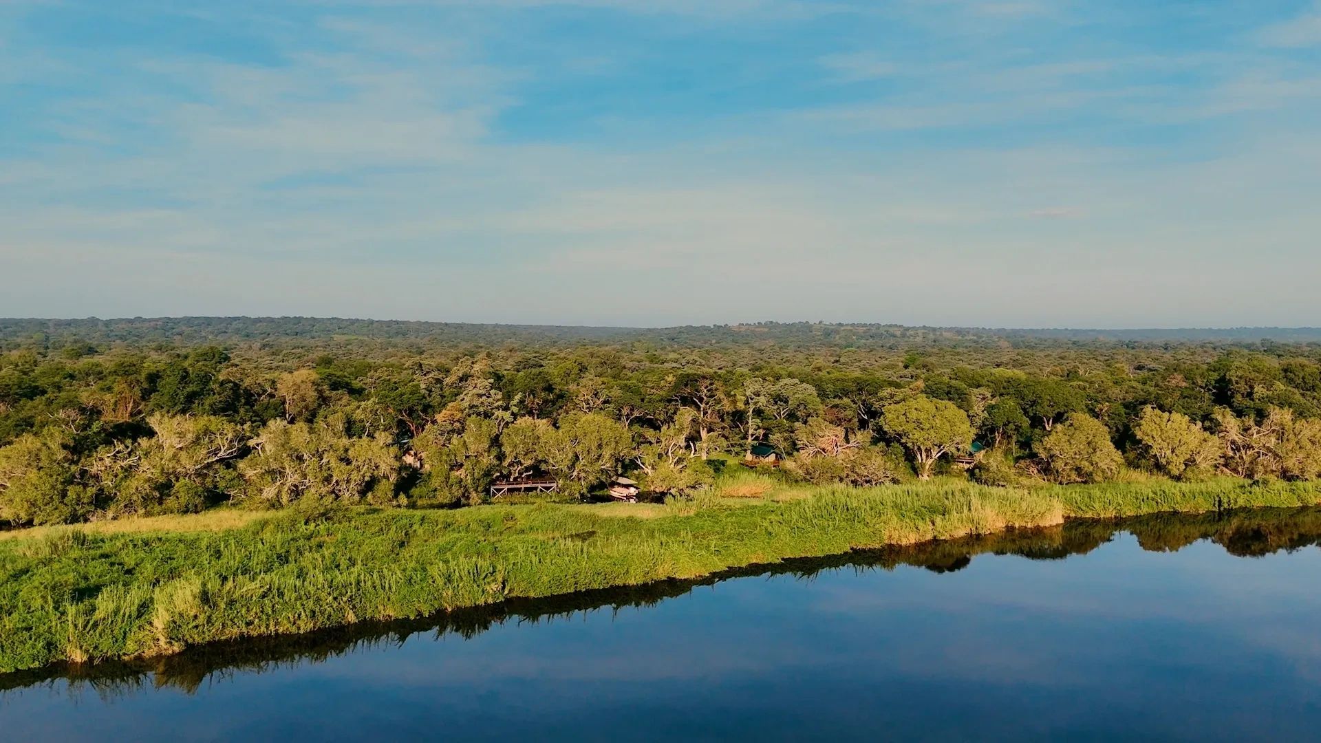 Mutemwa Lodge - Your piece of paradise on the Zambezi