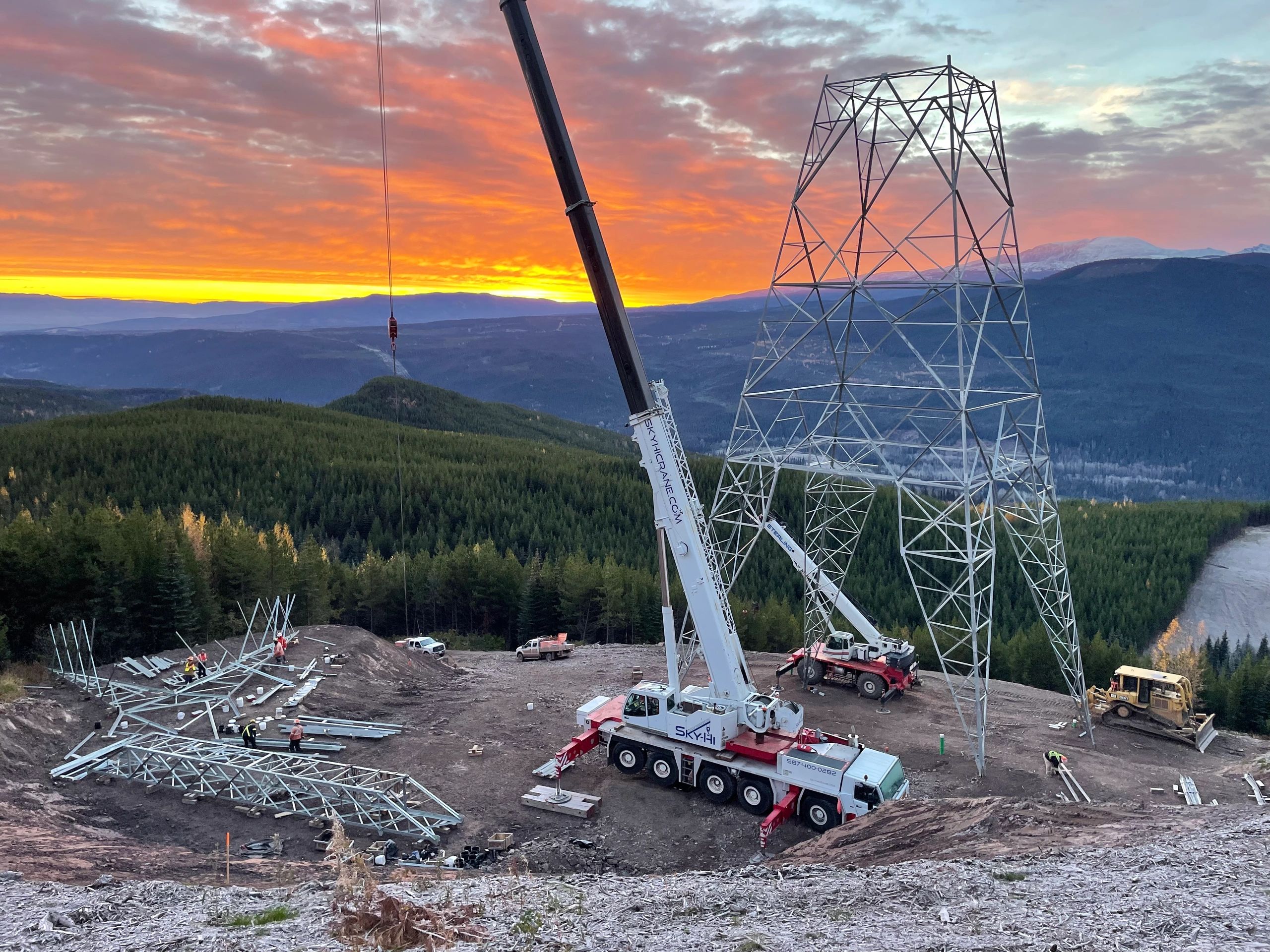 Sky-Hi Crane - Edmonton Crane Service, Crane Rental, Crane