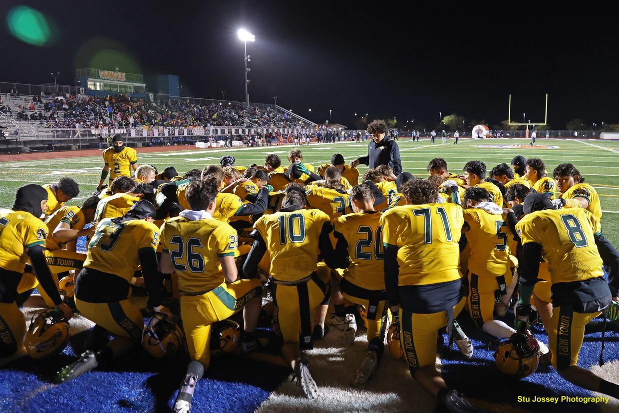 Tracy High Football - Home