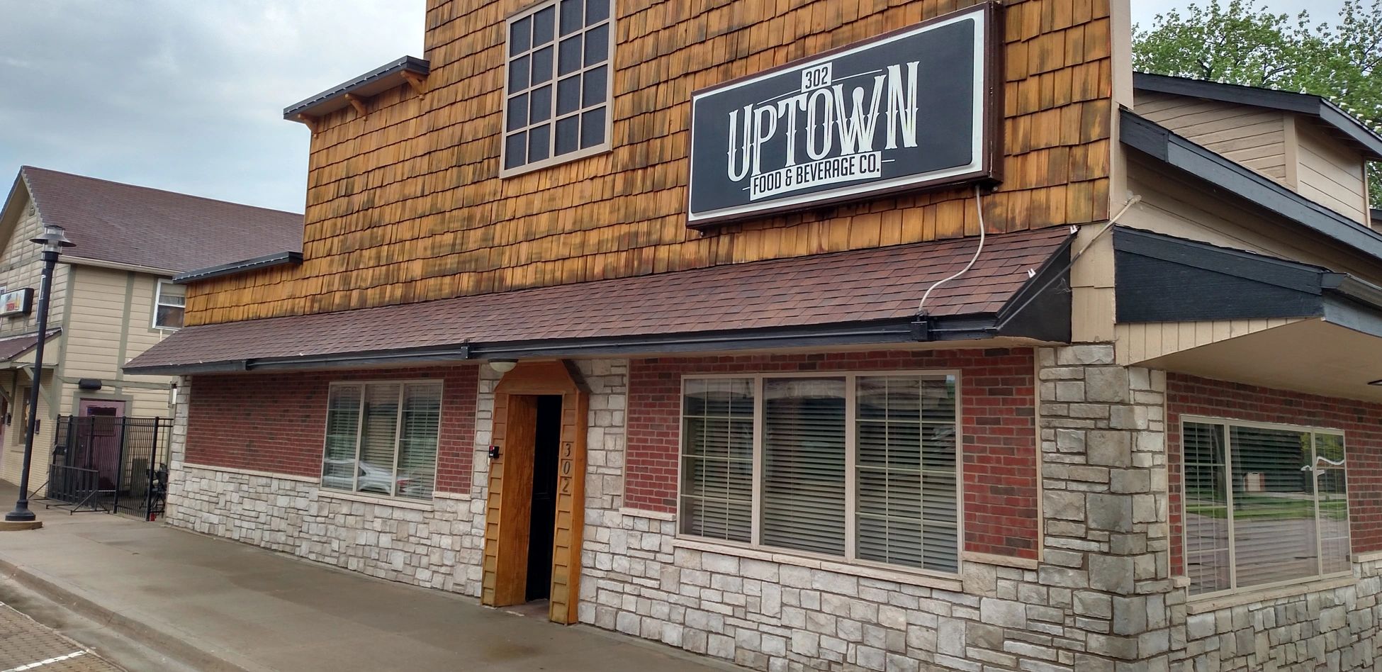 Uptown Ankeny Dining – Uptown Food and Beverage Co.