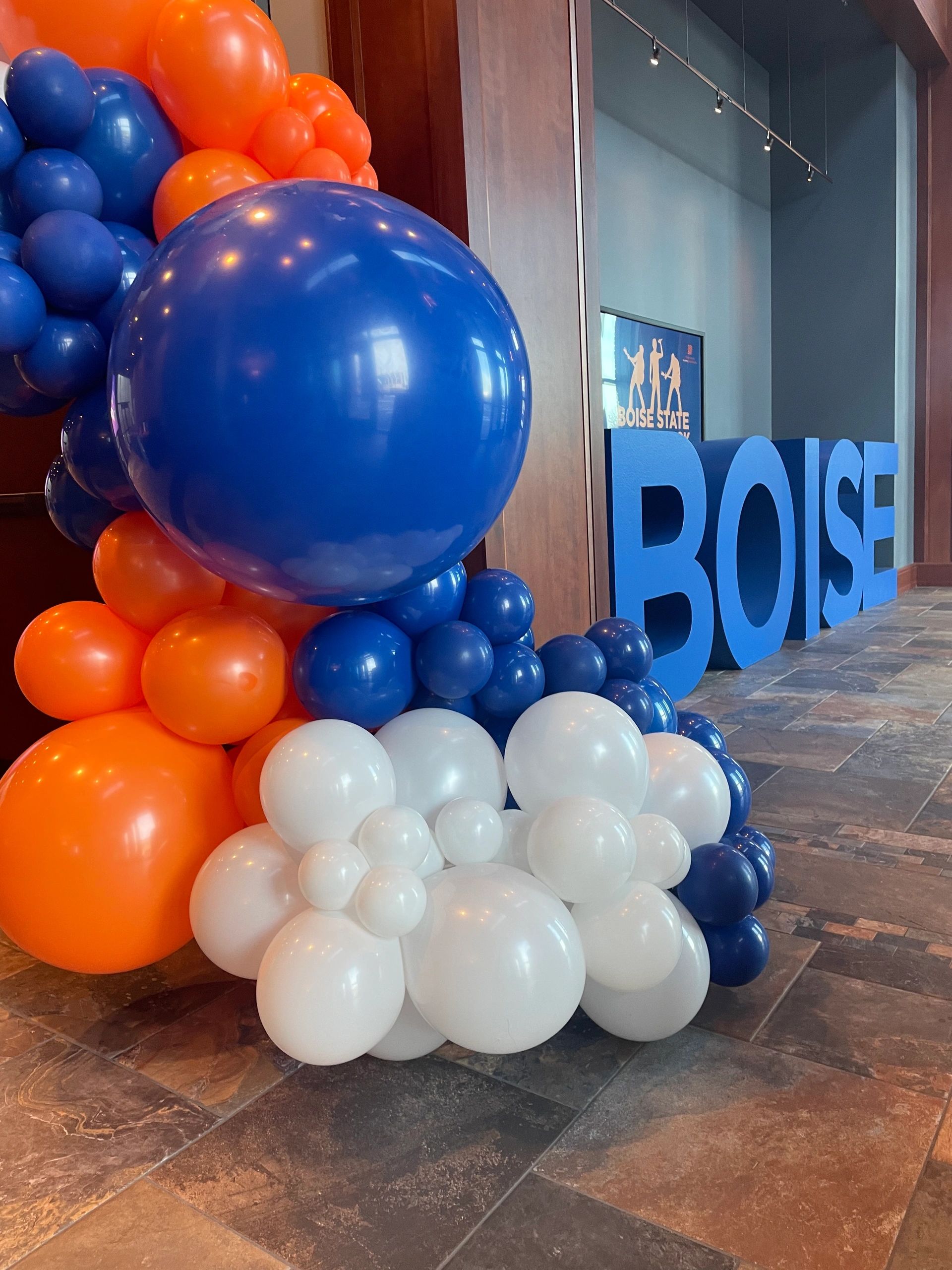 Winter Holidays | ROCKY MOUNTAIN BALLOONS & BESPOKE GIFTS