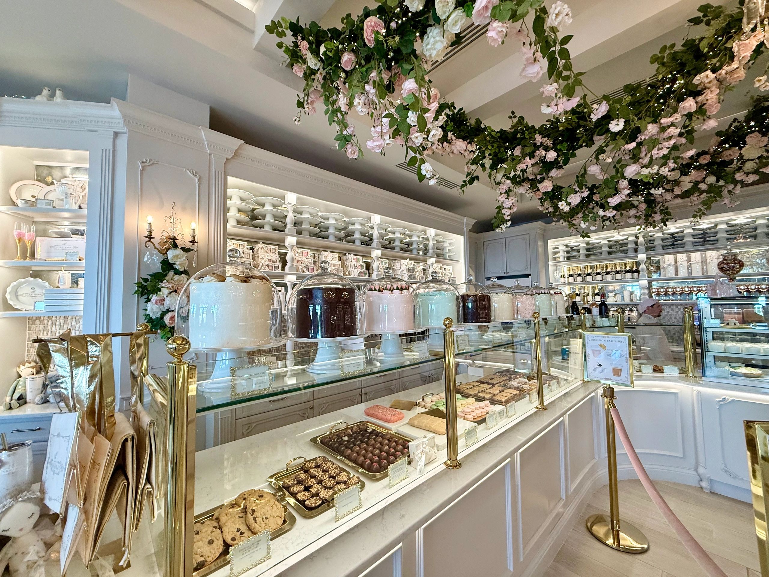 Sweet Sparkle by the Lake: Cake Bake Shop at Disney’s Boardwalk