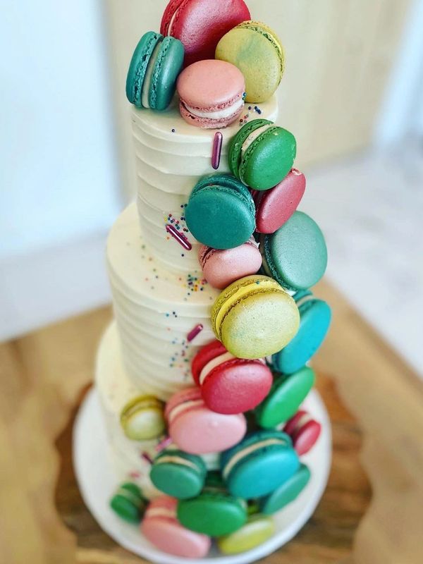 Holly’s Bakes & Cakes