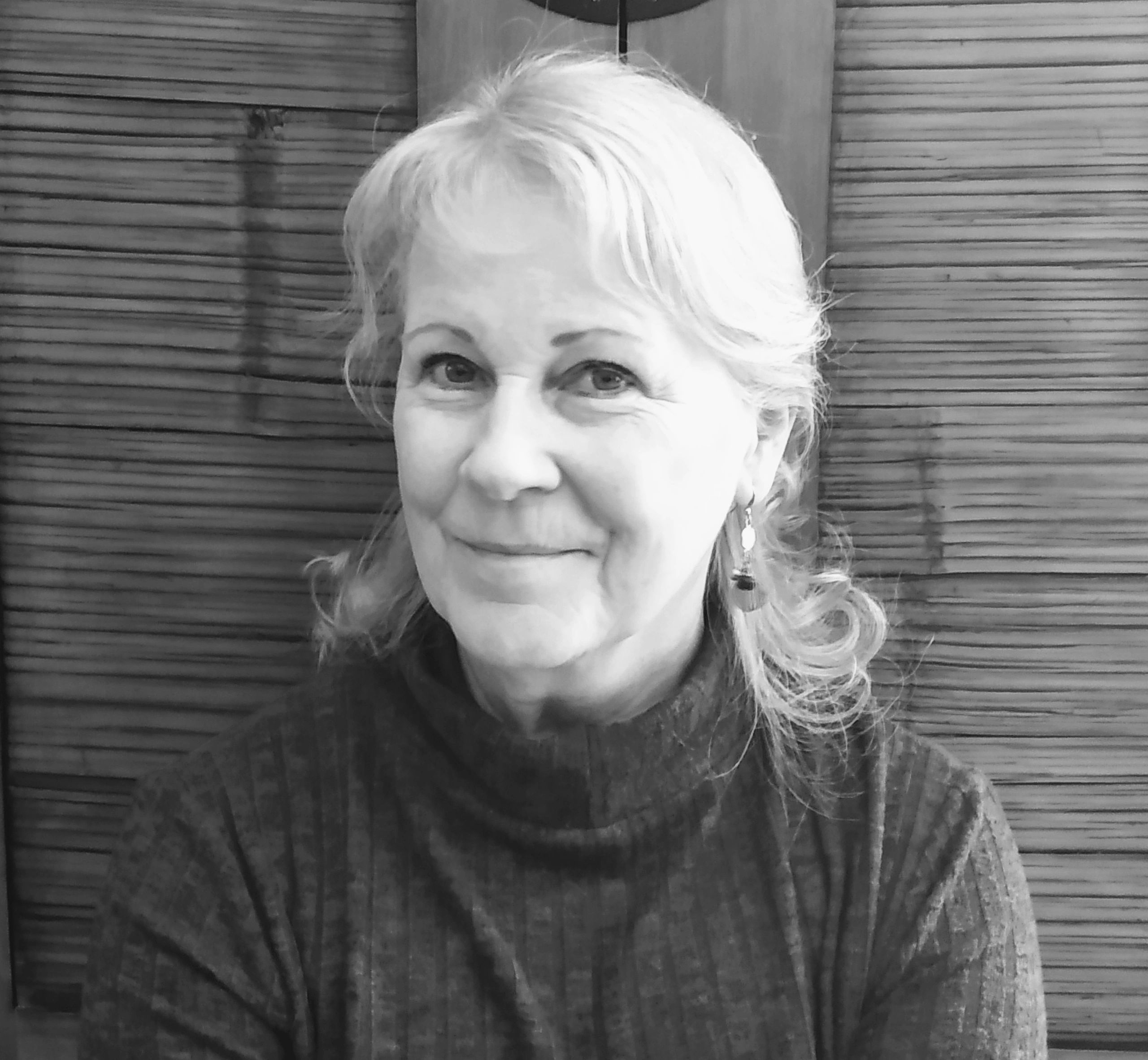 Meet the author of The Puppy Predicament: Rachel Anderson